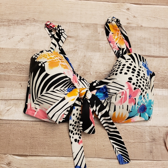Coco Reef | Swim | Womens Swim Top | Poshmark